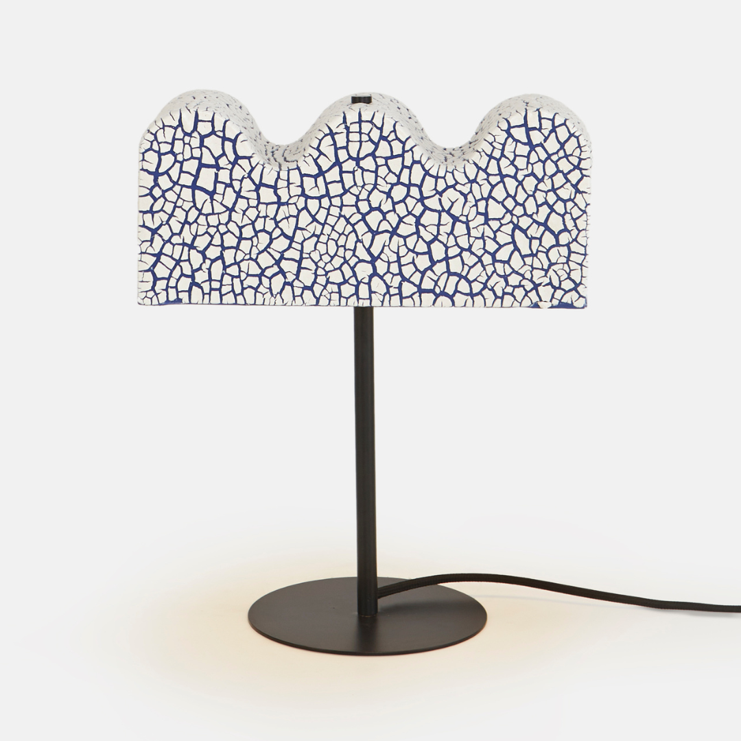 Wave Table Lamp with Modern Flowing Design – The Living Influence